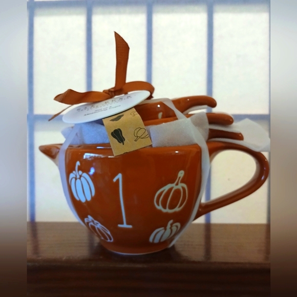 Rae Dunn | Holiday | Rae Dunn Fall Pumpkin Measuring Cups | Poshmark